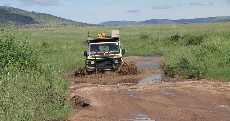 Rent a Land Rover Defender in Uganda | Rent a Car Uganda